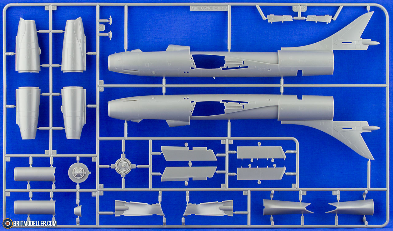 Hawker Hunter FGA.9/FR.10/GA.11 (A09192) 1:48 - Kits - Britmodeller.com