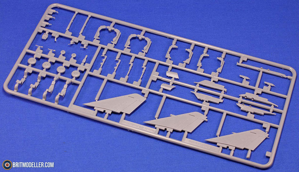 Mirage F.1 C/CT (04971) 1:72 Revell - Kits - Britmodeller.com