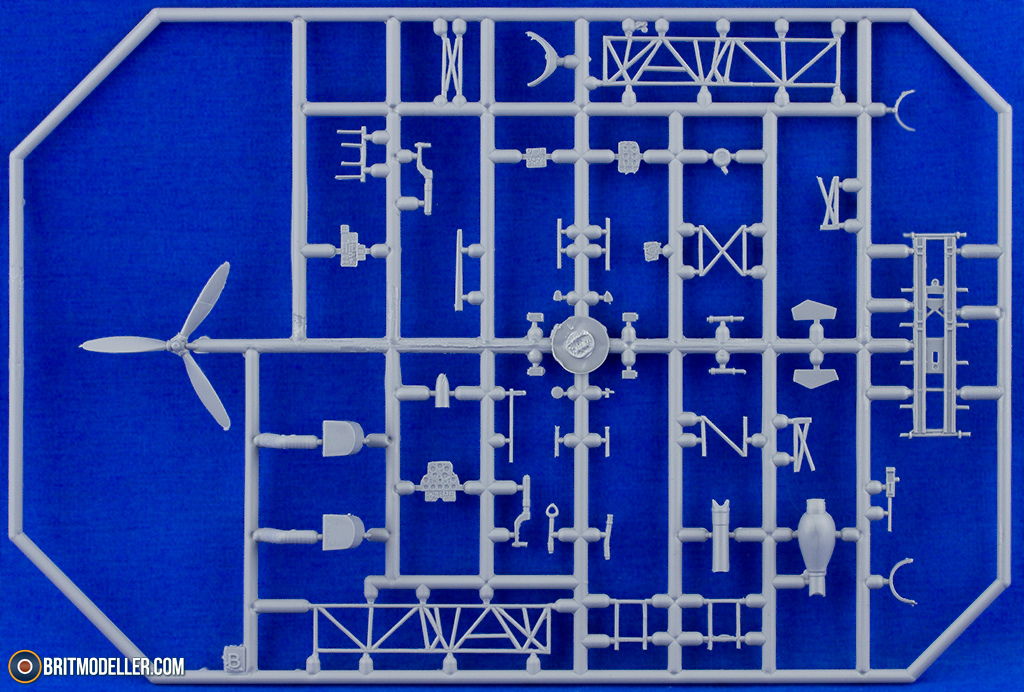 CAC CA-9 Wirraway In Training & Combat (SH72473) 1:72 - Kits ...