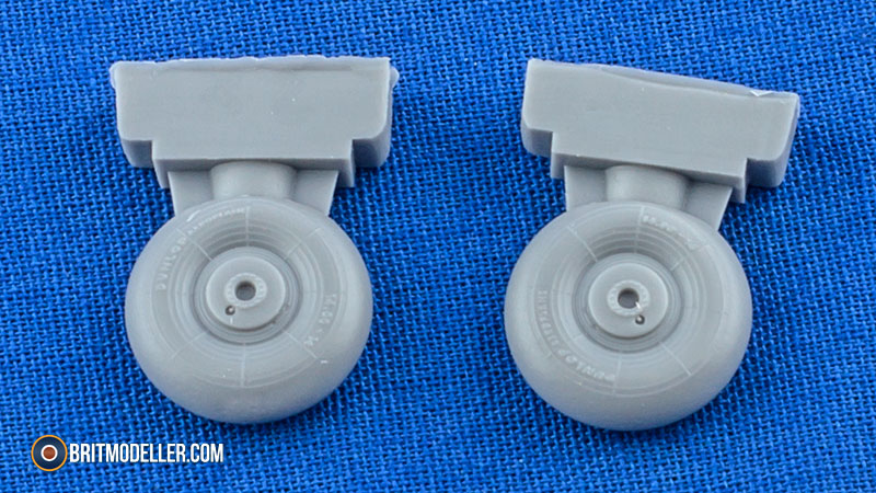 Beaufighter Mk.VI/X/21 Main Wheels Late Wheel Disk/Smooth Tyre(7484) 1: ...