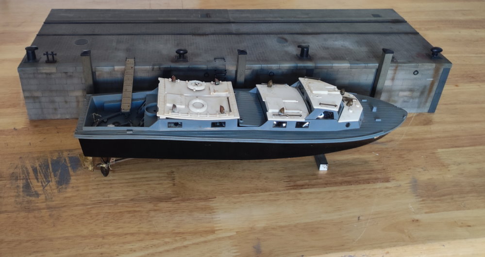 Vosper RAF crash tender - scale? - Maritime Cold War to 1990 ...