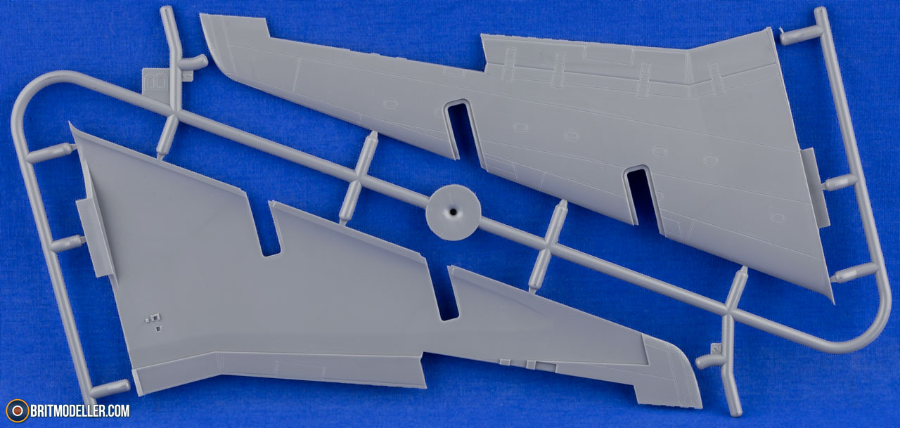 Douglas EC-24A Electronic Warfare Aircraft (X144006) 1:144 - Kits ...