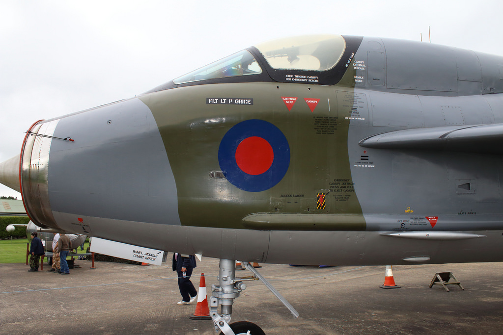 English Electric Lightning - T5 XS417 - Jet & Rocket engined Aircraft ...