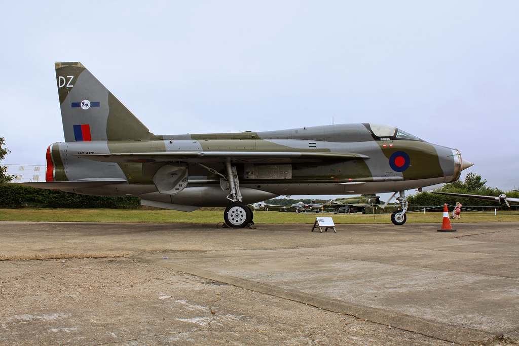 English Electric Lightning - T5 XS417 - Jet & Rocket engined Aircraft ...