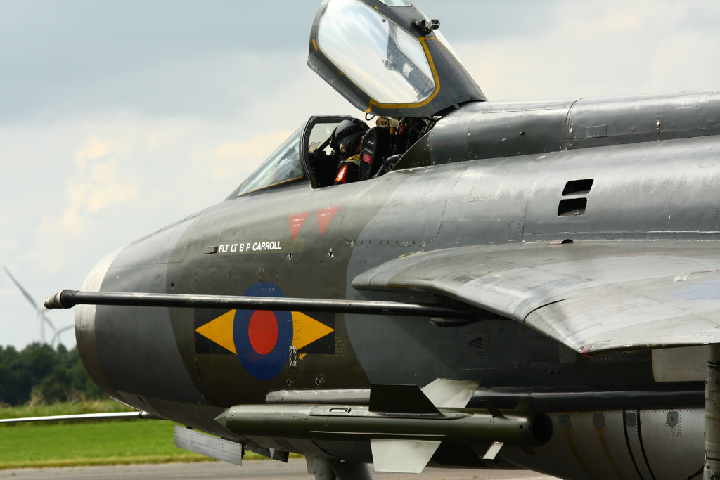 English Electric Lightning F.6 XS904 - Jet & Rocket engined Aircraft ...