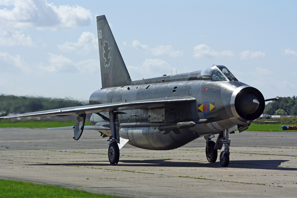 English Electric Lightning F.6 XS904 - Jet & Rocket engined Aircraft ...