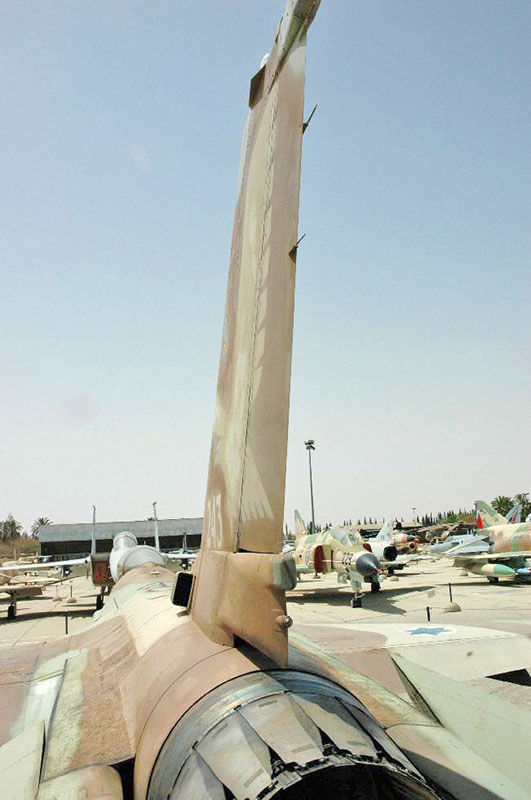 General Dynamics F-16A Netz - Jet & Rocket engined Aircraft ...