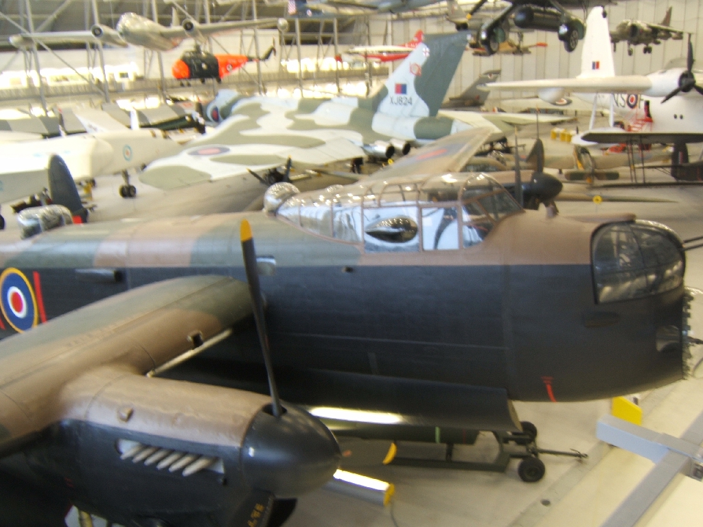 Avro Lancaster - Propeller engined Aircraft - Britmodeller.com