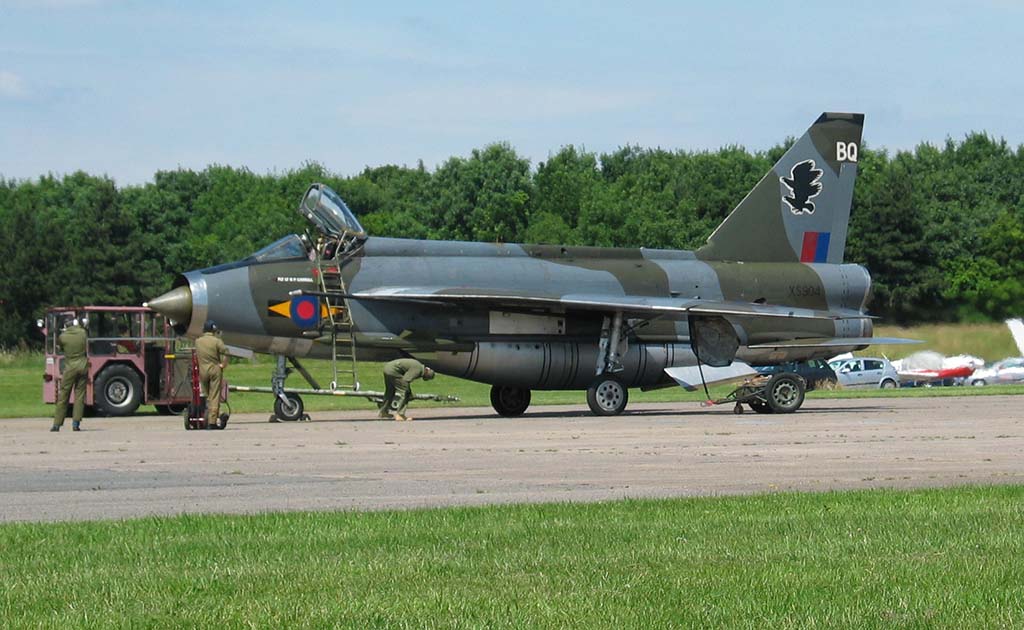English Electric Lightning F.6 XS904 - Jet & Rocket engined Aircraft ...