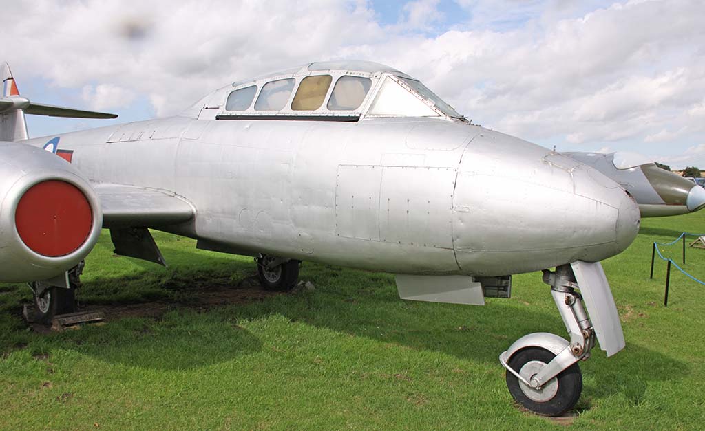 Gloster Meteor T.7 - Jet & Rocket engined Aircraft - Britmodeller.com