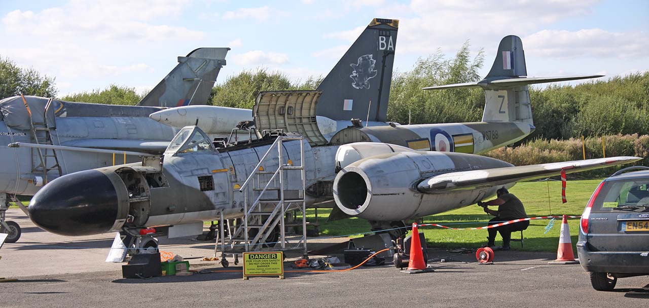 Gloster Meteor NF.14 - Jet & Rocket engined Aircraft - Britmodeller.com