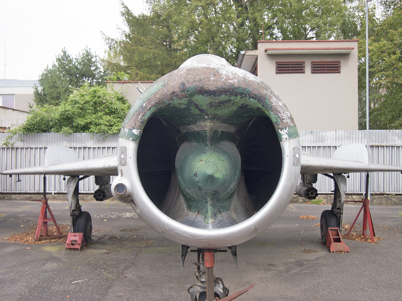 Mikoyan-Gurevich MiG-19 Farmer - Jet & Rocket engined Aircraft ...