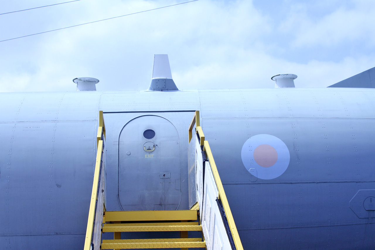 Hawker Siddeley Nimrod R1 XW664 - Jet & Rocket engined Aircraft ...