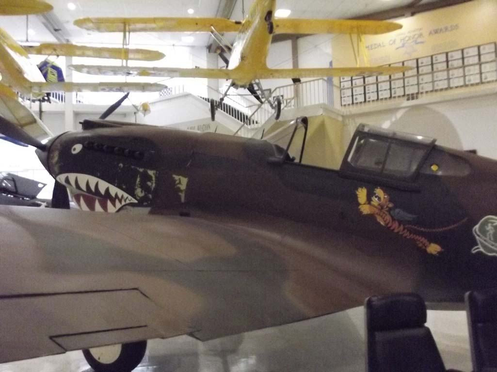 Curtiss P-40 Warhawk / Tomahawk / Kittyhawk - Propeller engined ...