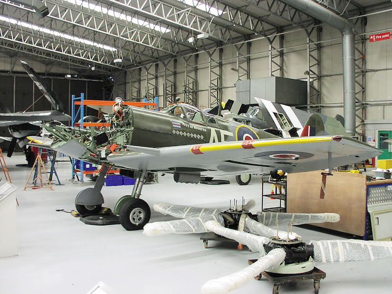 Supermarine Spitfire Mk.V - Propeller engined Aircraft - Britmodeller.com