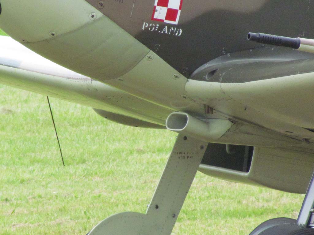 Supermarine Spitfire Mk.V - Propeller engined Aircraft - Britmodeller.com