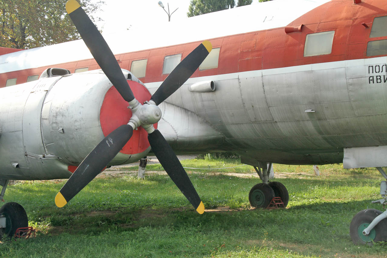 Ilyushin Il-14 - Crate - Propeller engined Aircraft - Britmodeller.com