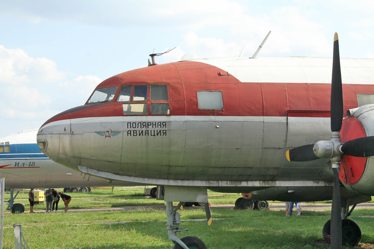 Ilyushin Il-14 - Crate - Propeller engined Aircraft - Britmodeller.com