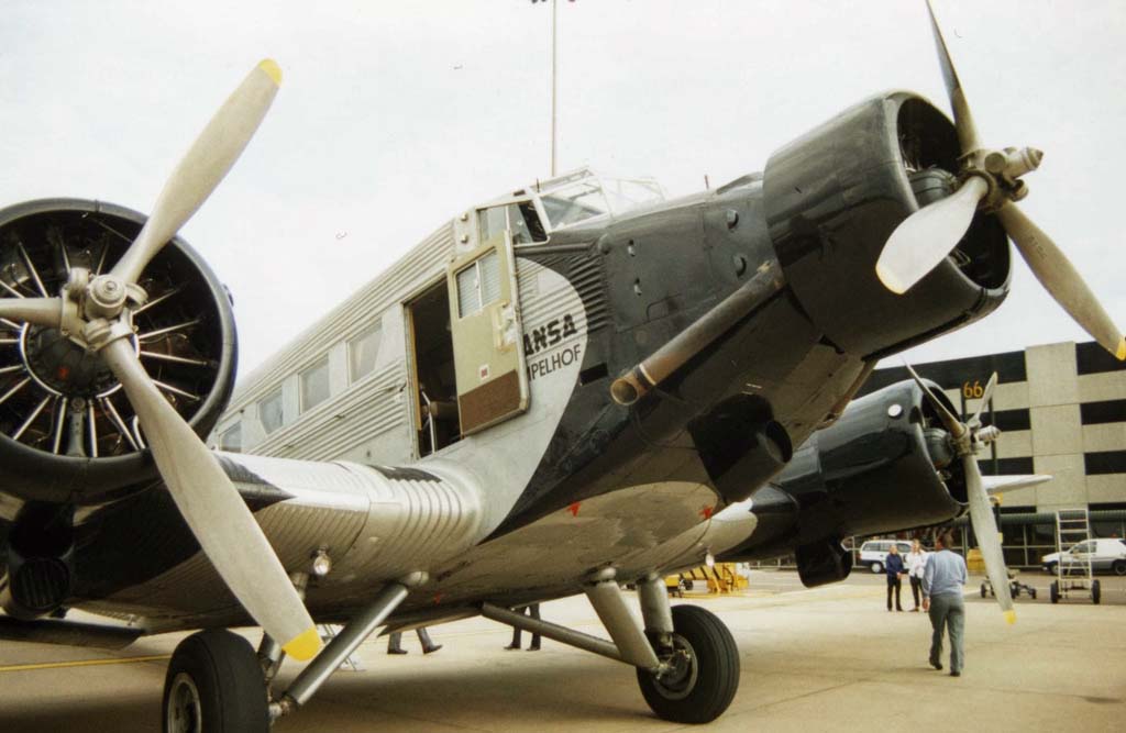 Junkers Ju 52 - Propeller engined Aircraft - Britmodeller.com