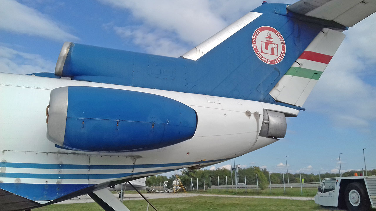 Yakolev Yak-40 Codling - Jet & Rocket engined Aircraft - Britmodeller.com