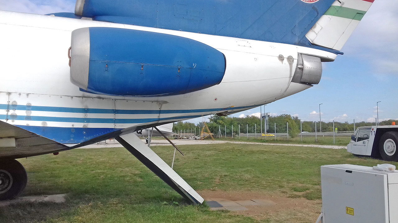 Yakolev Yak-40 Codling - Jet & Rocket engined Aircraft - Britmodeller.com