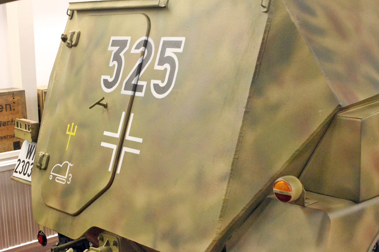 Sd.Kfz. 250 Sonderkraftfahrzeug 250 German Halftrack - AFV Walkarounds ...