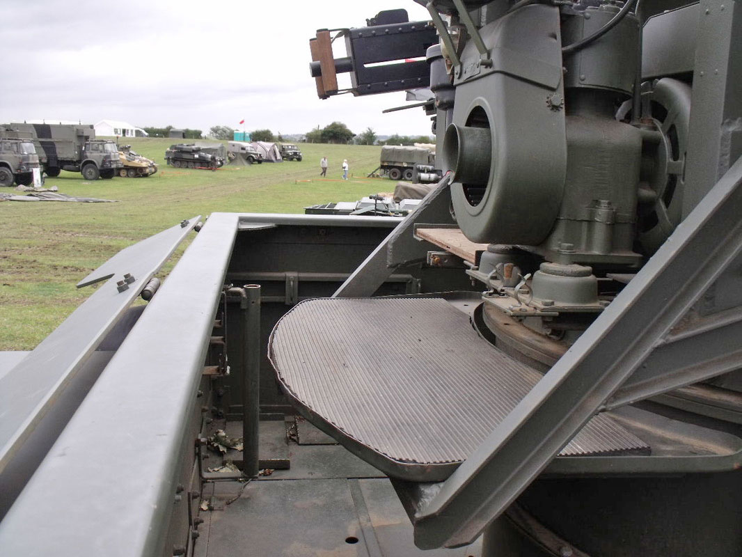White Motor Company M16 Multiple Gun Motor Carriage - AFV Walkarounds ...
