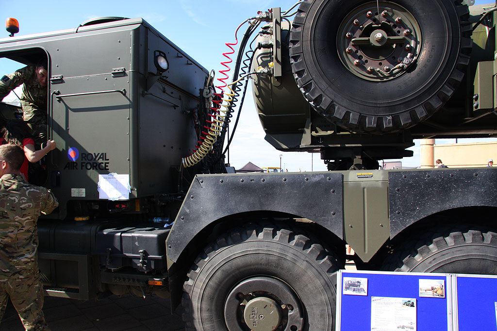 Oshkosh Wheeled Tanker - AFV Walkarounds - Britmodeller.com