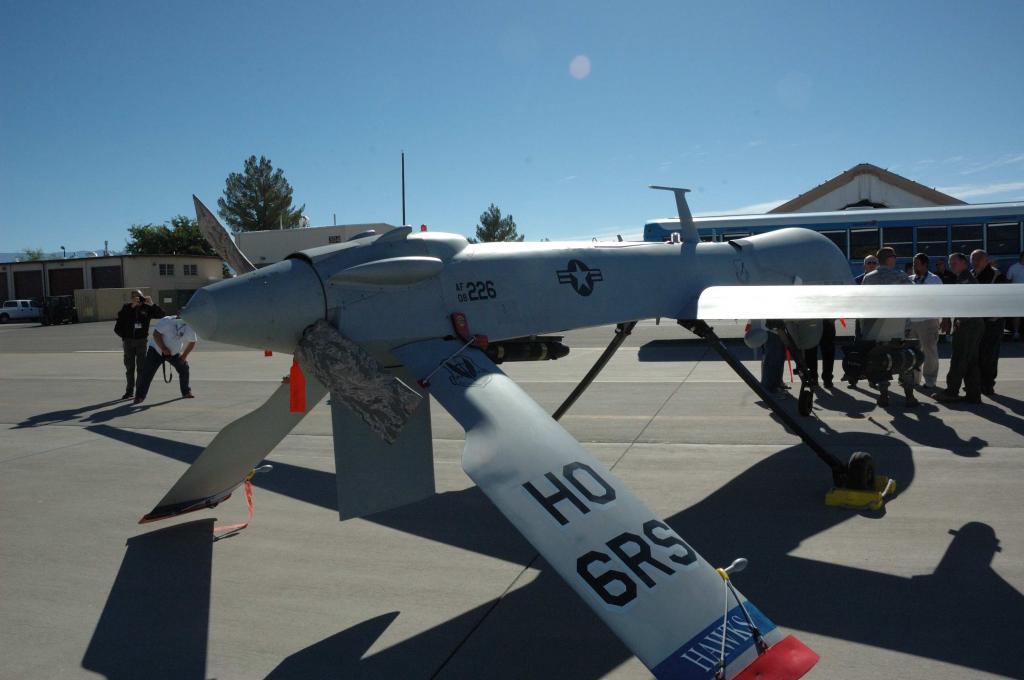 General Atomics MQ-1 Predator - Unmanned Air Vehicles (UAV ...