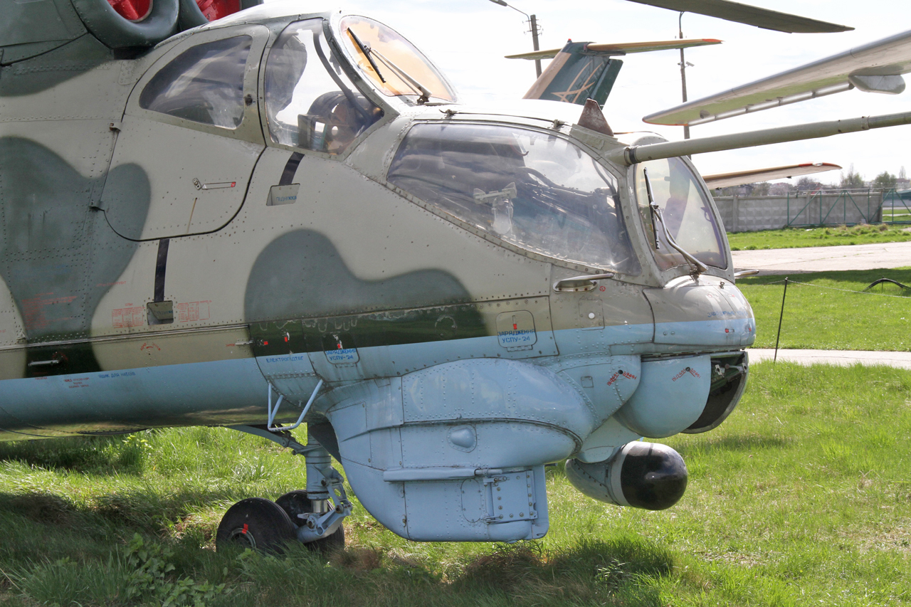 Mil Mi-24D Hind-D - Ukraine - Rotary Wing Aircraft Walkarounds ...