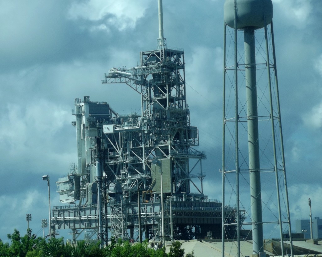 NASA Kennedy Space Centre Launch PAD 39A - Space Craft & Space Related ...