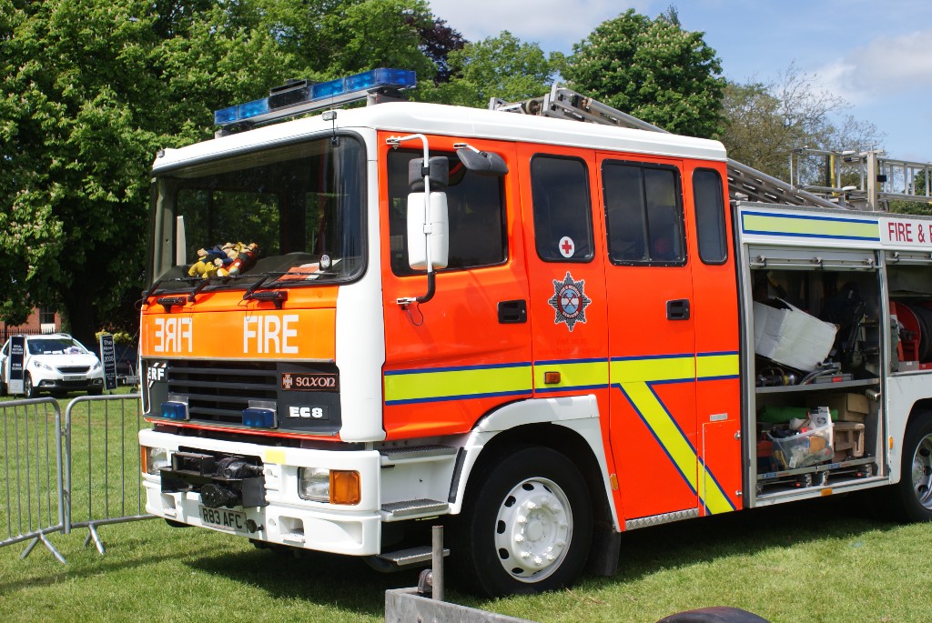 ERF - Saxon Fire Engine - Vehicle Walkarounds - Britmodeller.com